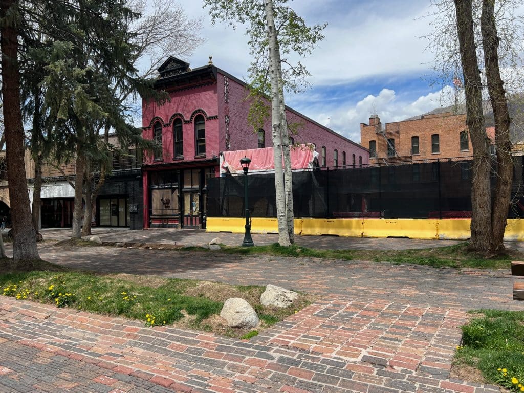 Hunt reviews downtown Aspen projects, vows to improve communication ...